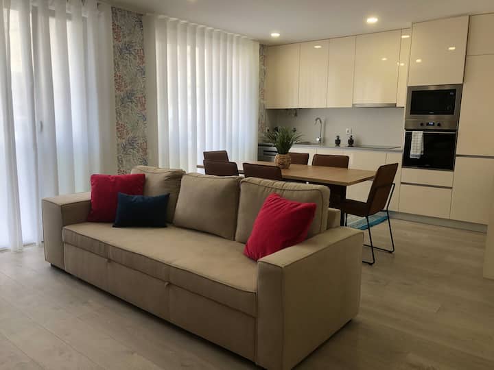 2 Bedr Apartem With Terrace,garage - Nazaré