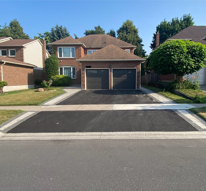 A Clean & Cozy Basement Unit In Pickering. - Pickering