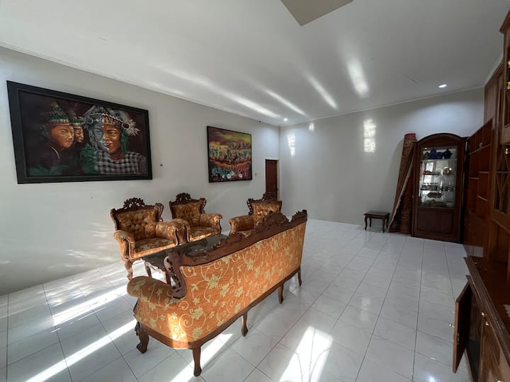Parana Guest House, Rumah D Tengah Kota Mataram - Mataram