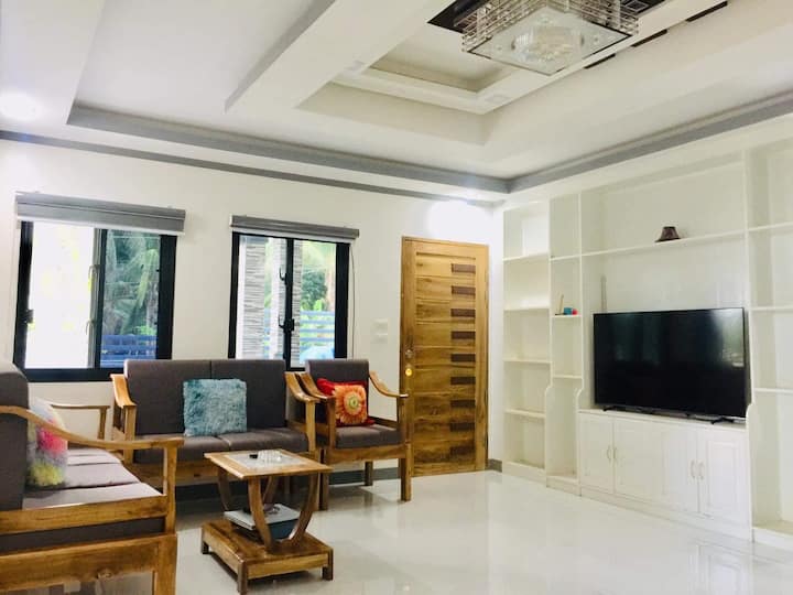 3 Br 2 Bath House Rental - Loay