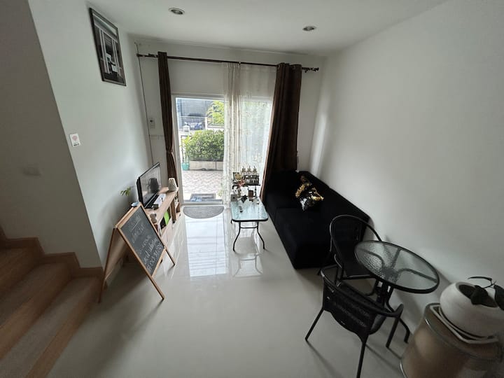 Whole House - Khlong Luang District