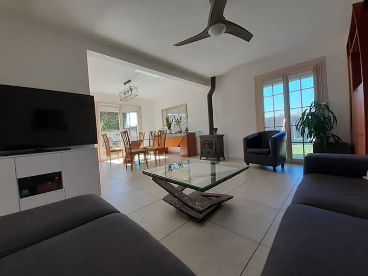 Maison Climatisée, Piscine, 4chambres, 8 Personnes - Avignon