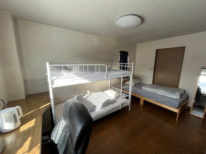 Sharehouse札幌新琴似，quad Room, Free Parking - Sapporo