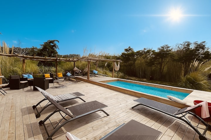 Villa Bonifacio
Piscine 
4 Chambres 
Plages à 800m - Les îles Lavezzi