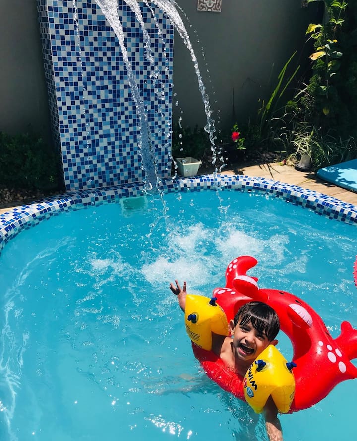 Aconcheguinho Lai
5 Quartos /11 Pess 350m Parque - Brazil