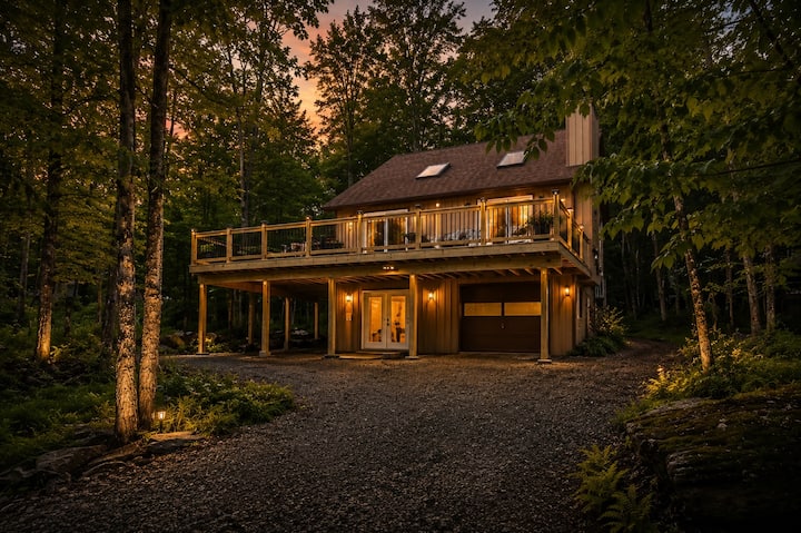 Beautiful Chalet In The Hideout With Hot Tub - Lake Ariel