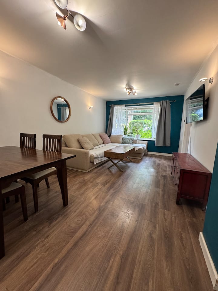 Lovey 1 Bed Flat In Surbiton - Surbiton