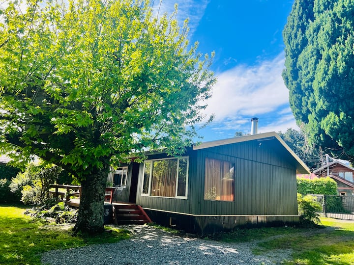 Casa A Pasos Del Lago Villarrica Y Centro De Pucón - Pucon