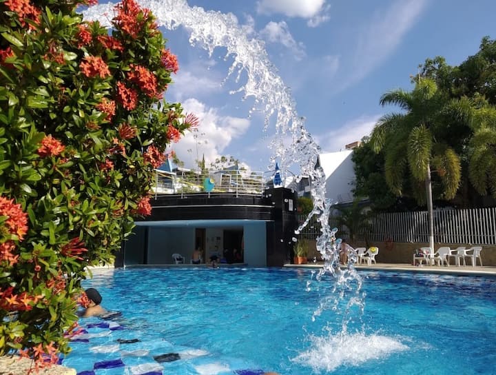 Comodo Apto En Sopetrán   Sol, Piscinas , Sauna . - Sopetrán
