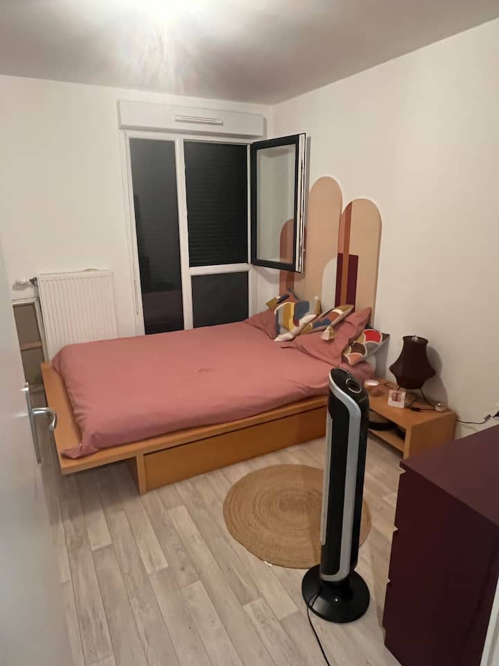 2 Chambres/ Logement A Louer - Poissy
