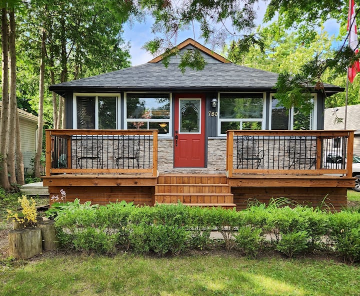 Lakeside Cottage In Innisfil - Innisfil