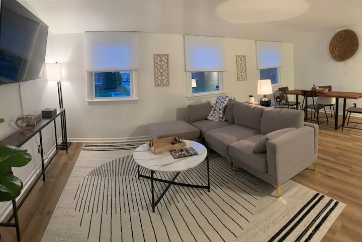 Luxury 1 Bedroom 10 Mins From Cleveland Clinic - Squire's Castle, Willoughby Hills