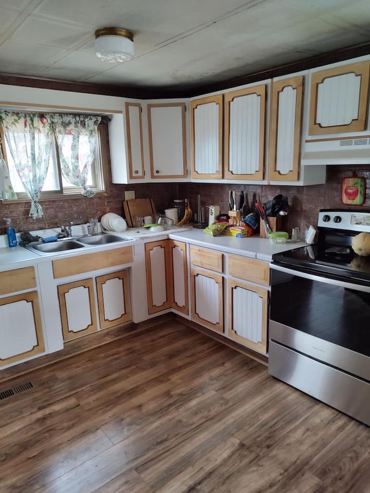 The Milky Way Is Cozy & Safe! 2 - Butte, MT