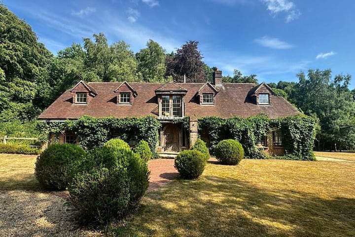 The Holiday - Petersfield