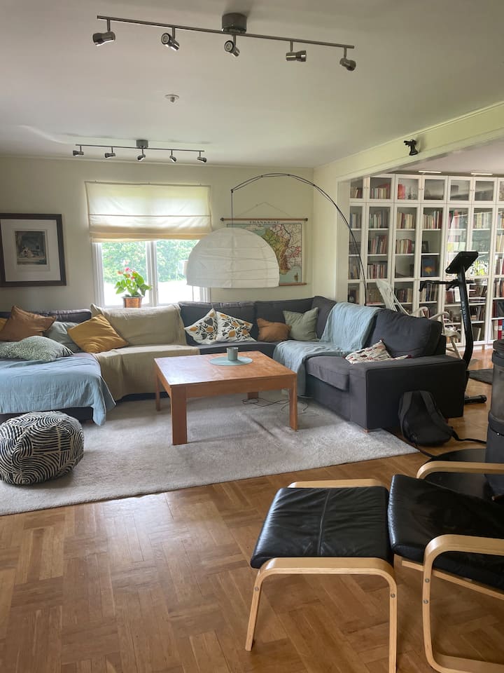 Stort Hus I Tingsryd - Tingsryd