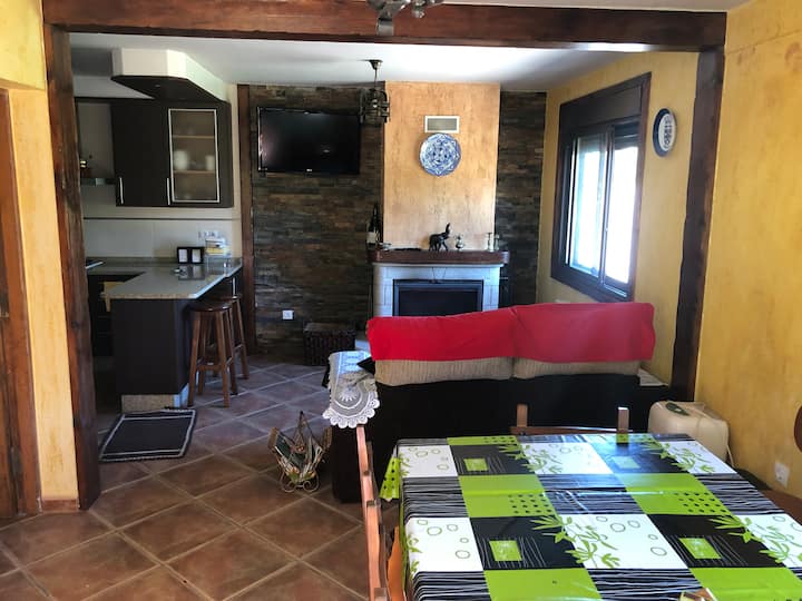 Casa Muy Acogedora Con Jardín - Mondariz