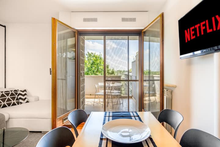 Silent Home With Terrace And Free Parking - Assago