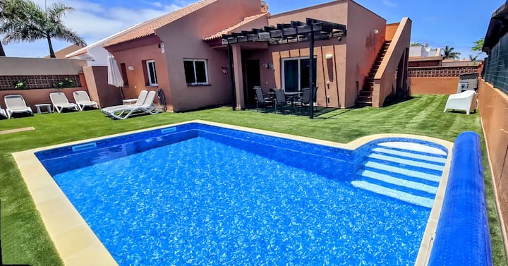 Casa Sunny, Private Pool & Sun Terrace - Corralejo