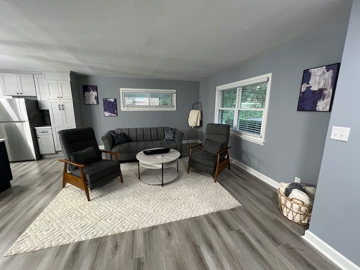 Modern Peaceful Retreat - Winston-Salem, NC