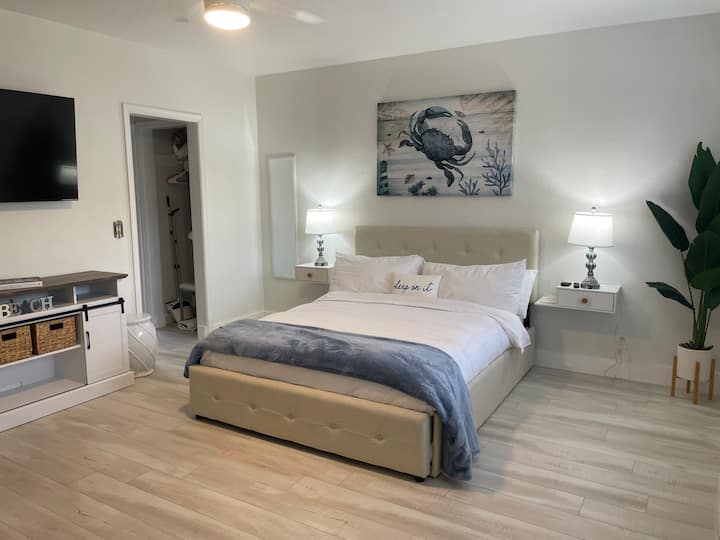 Brighter Days Beach Retreat - Lake Worth, FL