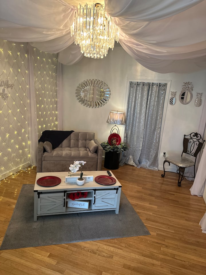 Heavenly Host Suites - Conyers, GA