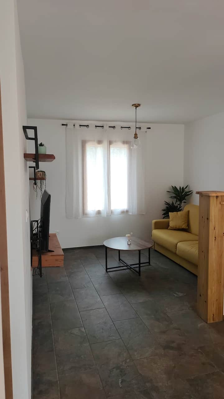 Parfaitement Situé Entre Mer Et Montagne - Calenzana