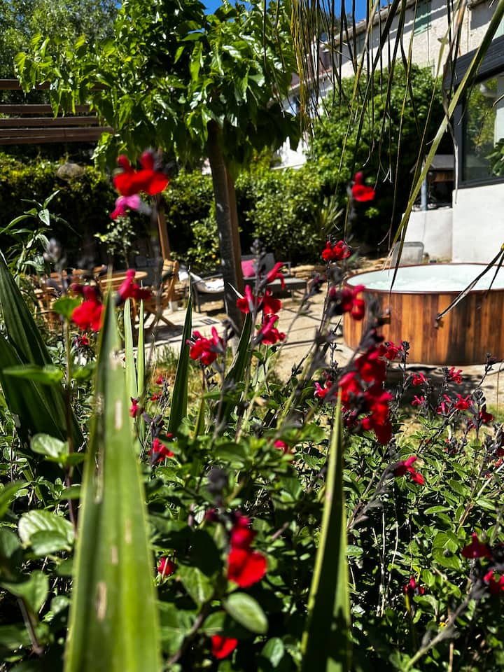 Maison Paisible Avec Jardin & Spa - Var