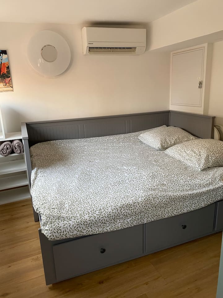 Studette  Cosy,  Neuf, Climatisé, Terrasse - La Ciotat