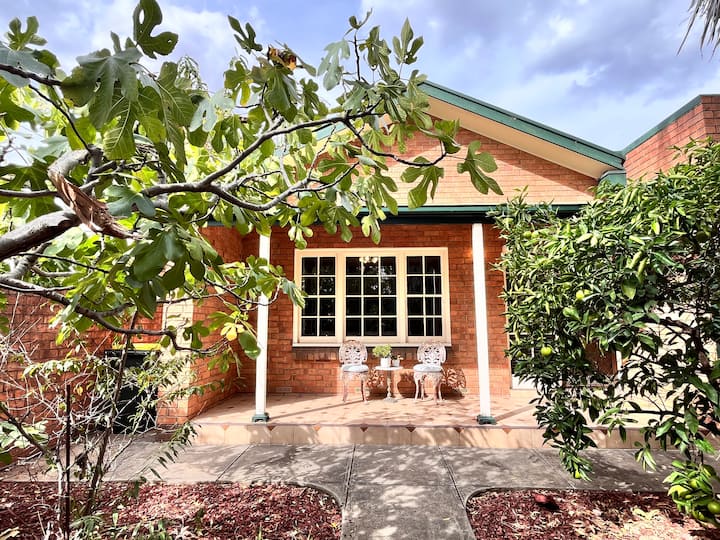 Charming Character Cottage |Quiet Retreat Near Cbd - Adelaide