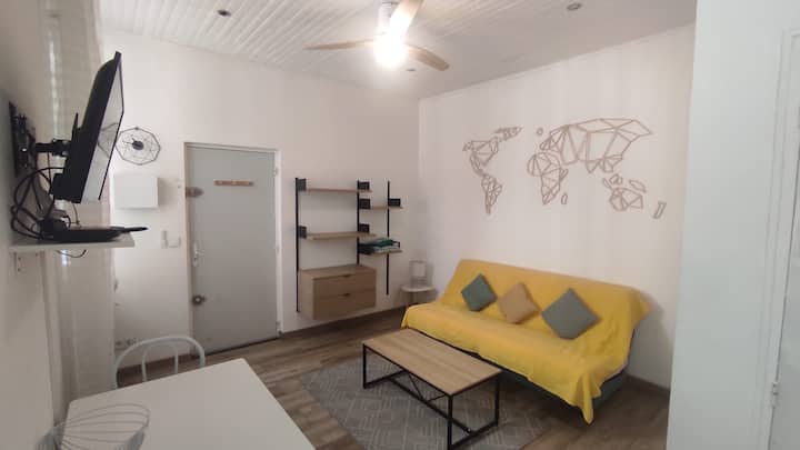 Rez-de-chaussée En Cœur De Ville - Narbonne