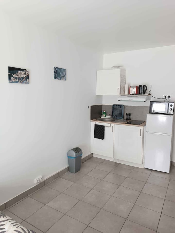 (4) Studio Tout Equipé Et Parking Sécurisé - ibis budget Orly Rungis