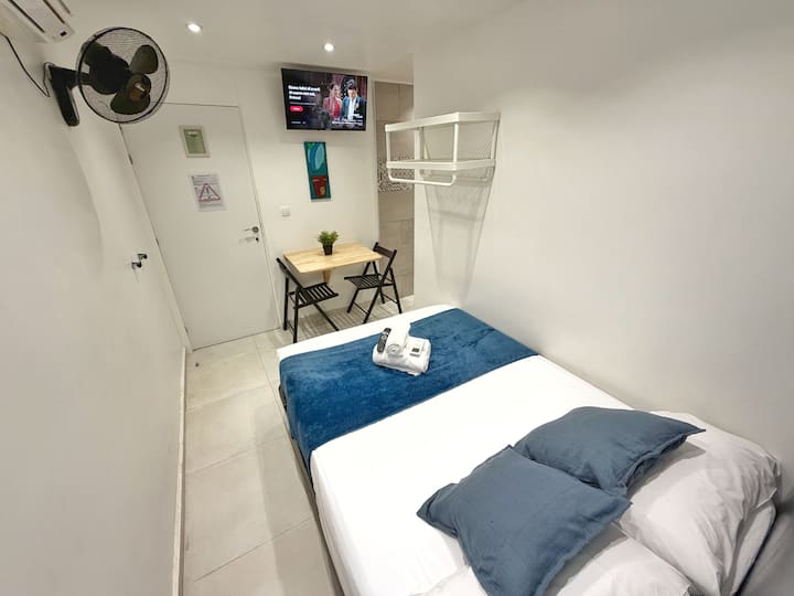 1 Apartamento Nuevo Frente Al Metro Con Baño - El Prat de Llobregat