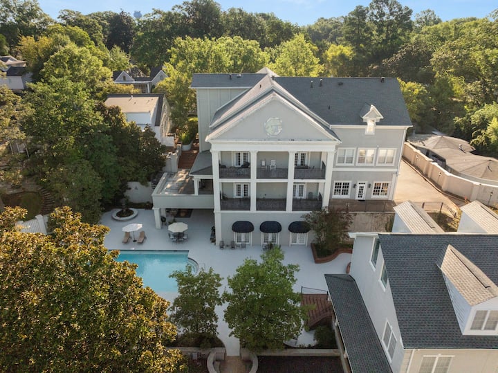 Location Location Location! The Oxford Guest House - Oxford, MS