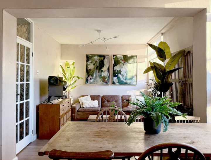 Design-led Home By Studio Lalola Near Columbia Rd - Londen