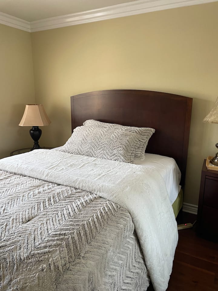 Cozy And Comfortable 2 - Irvine, CA