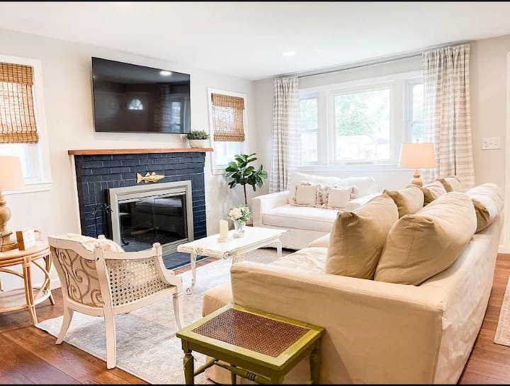 5 Min Walk To Swifts Beach-coastal Bliss Retreat - Wareham, MA