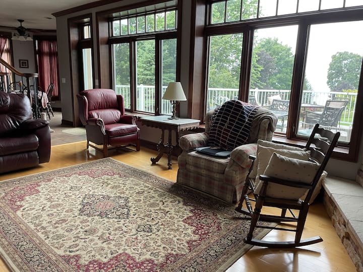 Cozy Lakefront Home - Sackets Harbor, NY