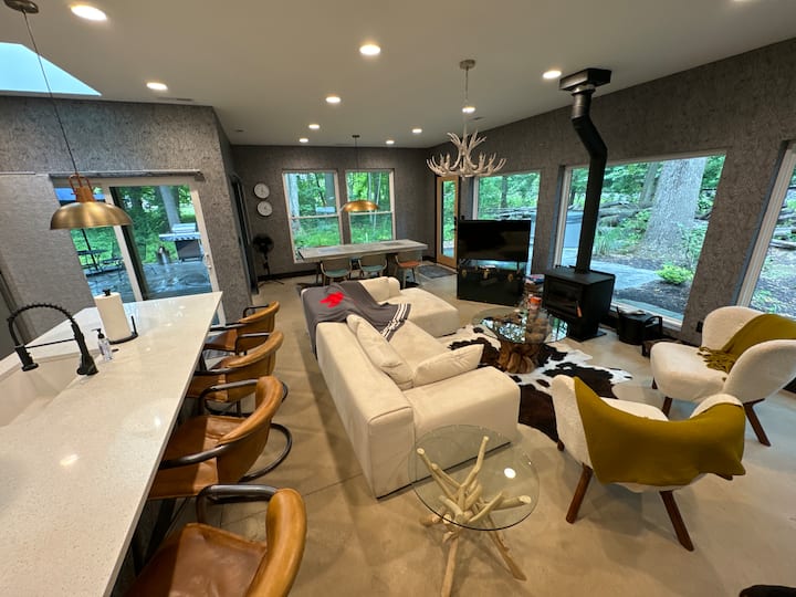Cozy New Buffalo Cabin, Hot Tub, 14m Walk To Beach - New Buffalo, MI