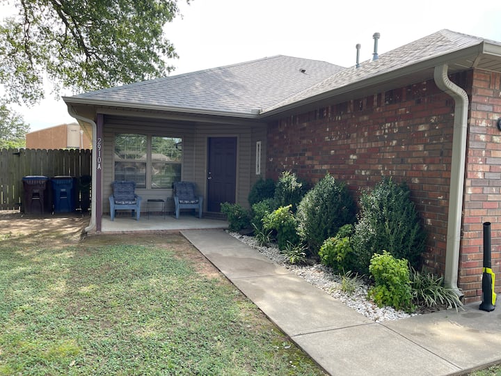 Beautiful Duplex A  3/2/2 - Fort Smith, AR