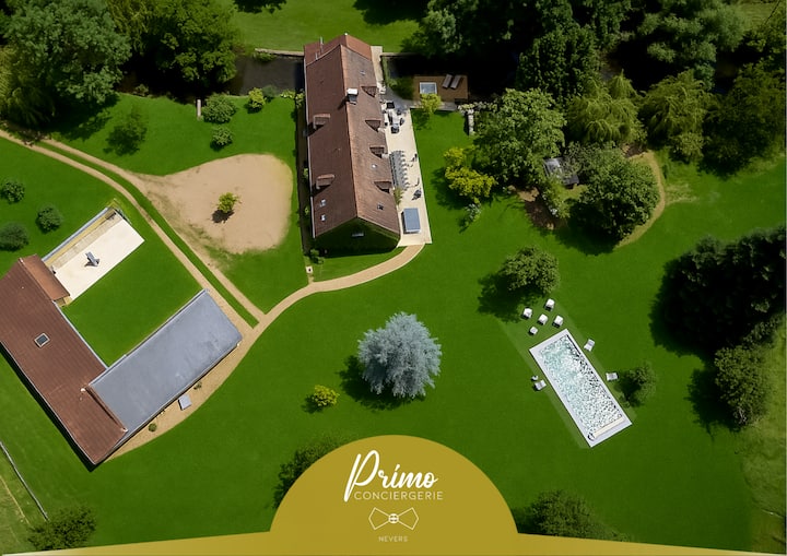 Le Moulin De Vrin. Avec Piscine, Jacuzzi & Rivière - シェール