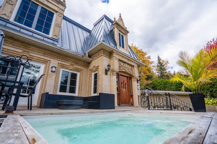 Villa Bord De Eau*spa Encastré Au Sel*sauna*nature - Orford, QC