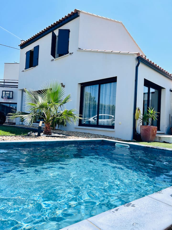 Villa Moderne En Provence - Arles, France