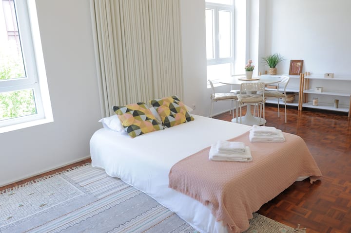 Sunny Apartment – Bolhão Market, Porto City Center - Oporto