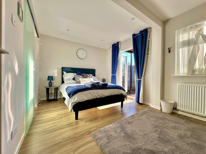 Lovely Room In Christchurch Close To River Walks - Bournemouth