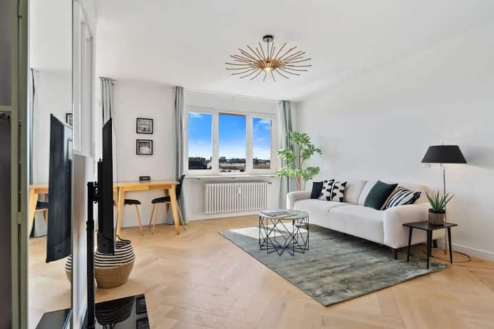 Modern Studio With Kitchen In Prime Location - Luxembourg