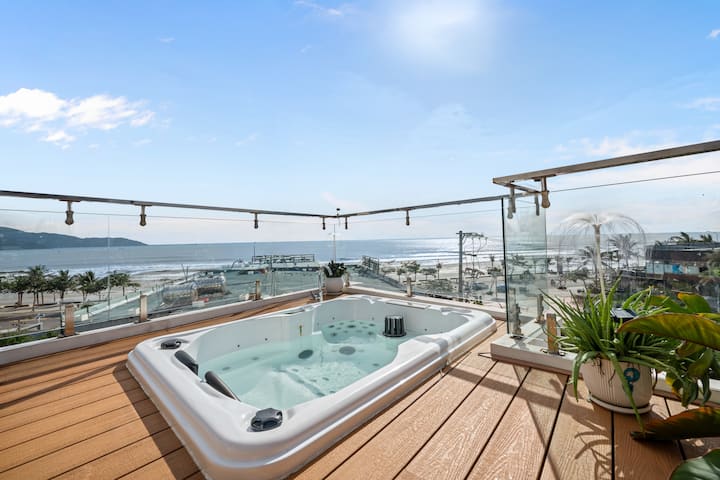 Beach 1minwalk • New• Ocean View • Rooftop Jacuzzi - Da Nang