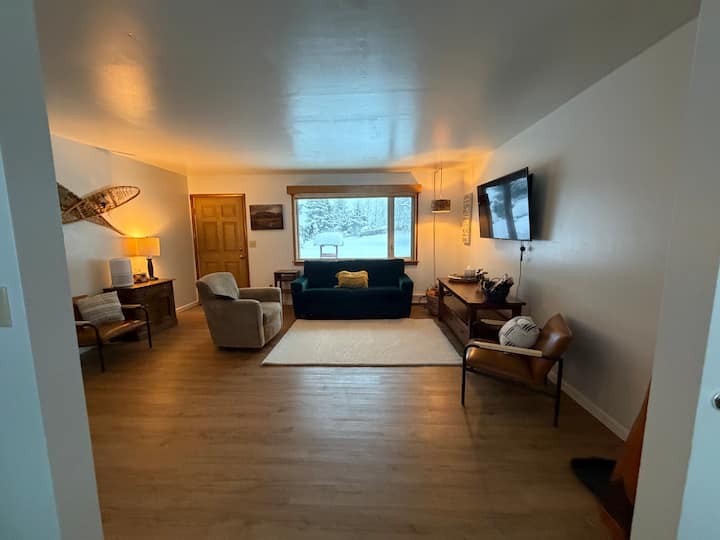 Klutina Cottage - Valdez, AK