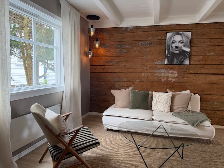 Modern And Historical House With View - Stavanger