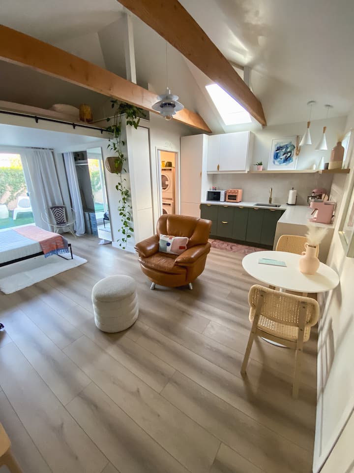 Safe Quiet Newly Remodeled - Long Beach, CA