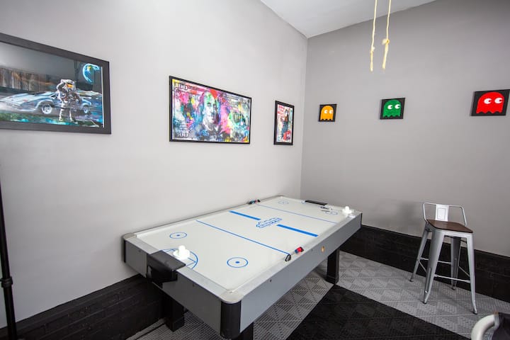 Game Room & Board Games Near Downtown! - Raleigh, NC